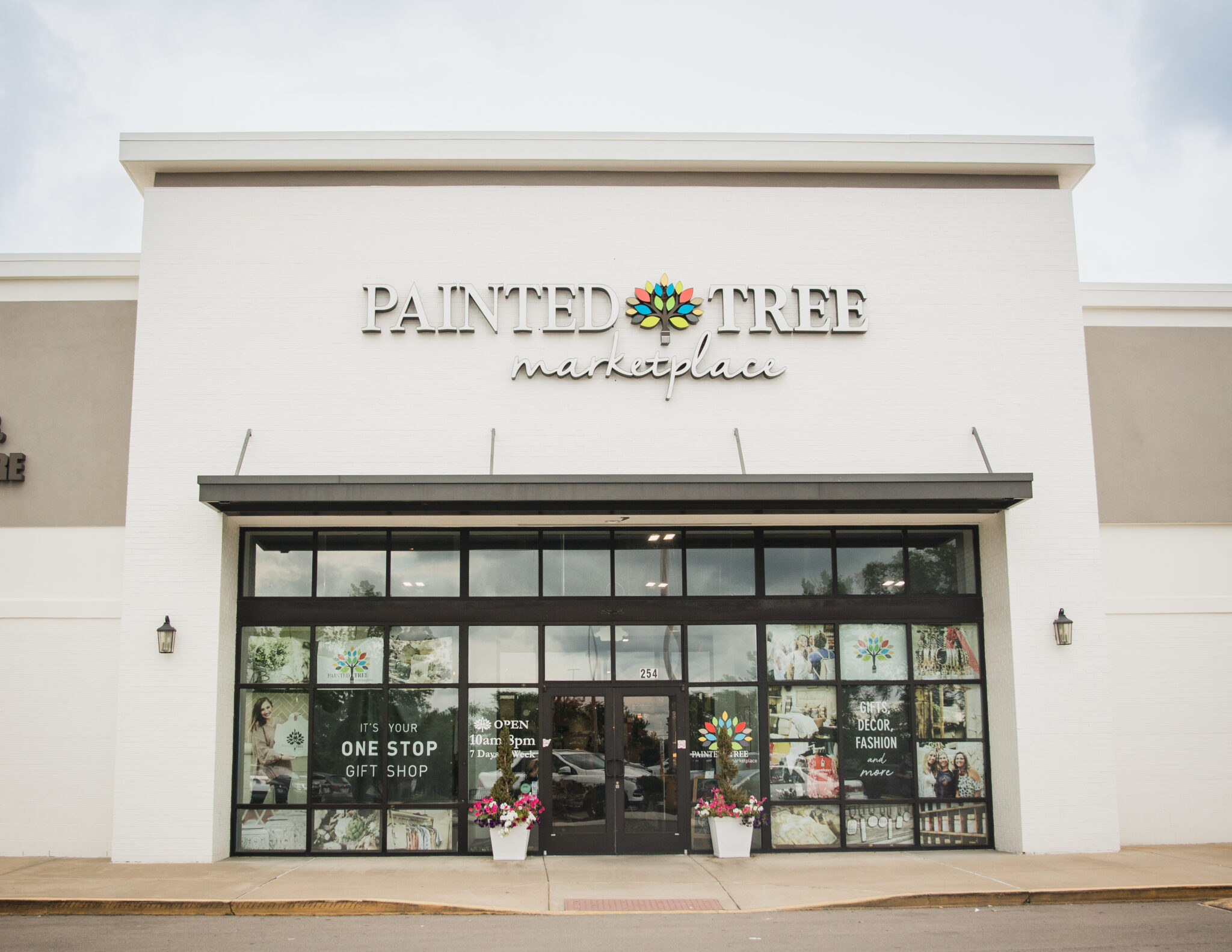 Store Locator - Painted Tree