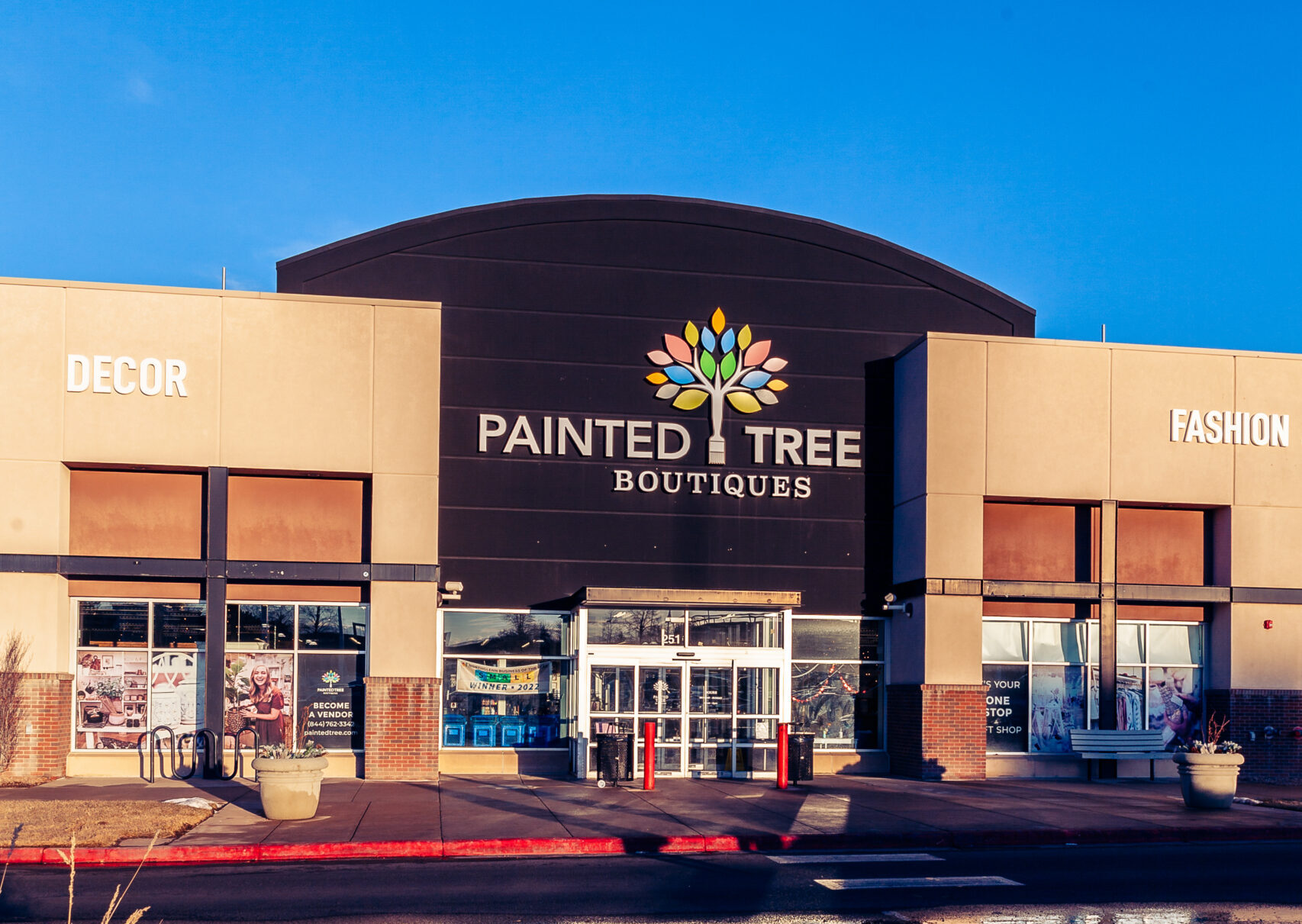 Store Locator - Painted Tree