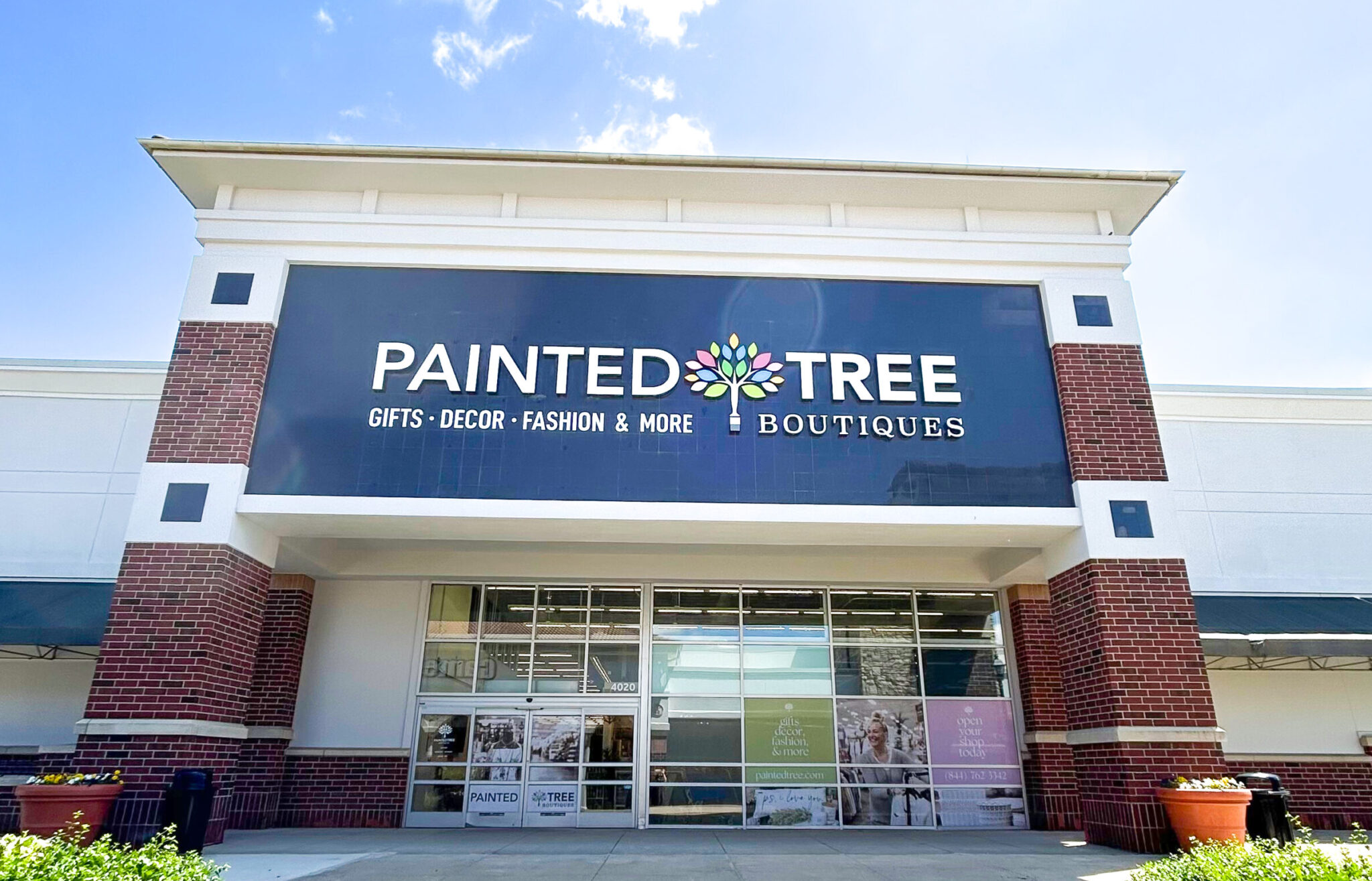Store Locator - Painted Tree
